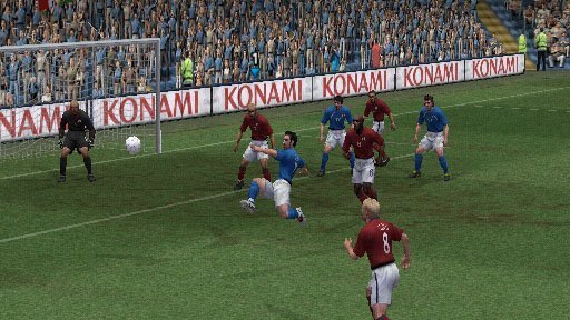 Trois images de plus pour PES 3 - Actualités du 11/07/2003 - jeuxvideo.com