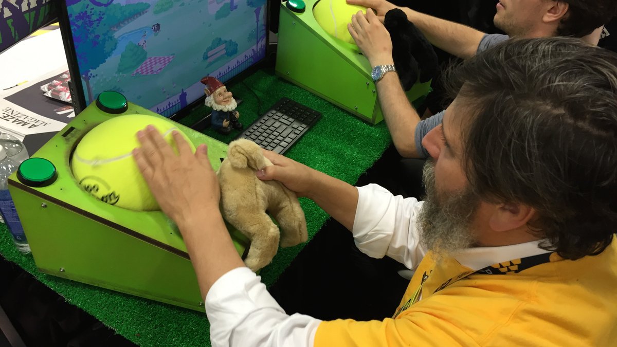 Butt Sniffin Pugs (Space Beagles) - Alt.Ctrl imagine des nouvelles ...