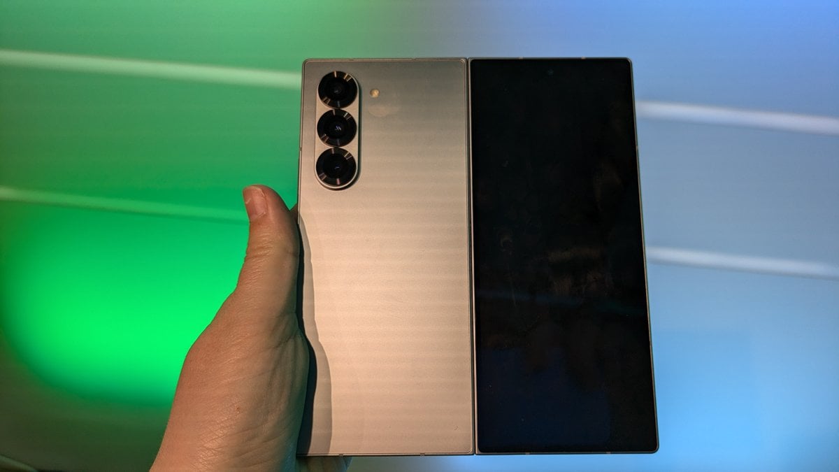 Je compare les 3 meilleurs smartphones pliables du moment : Samsung ...