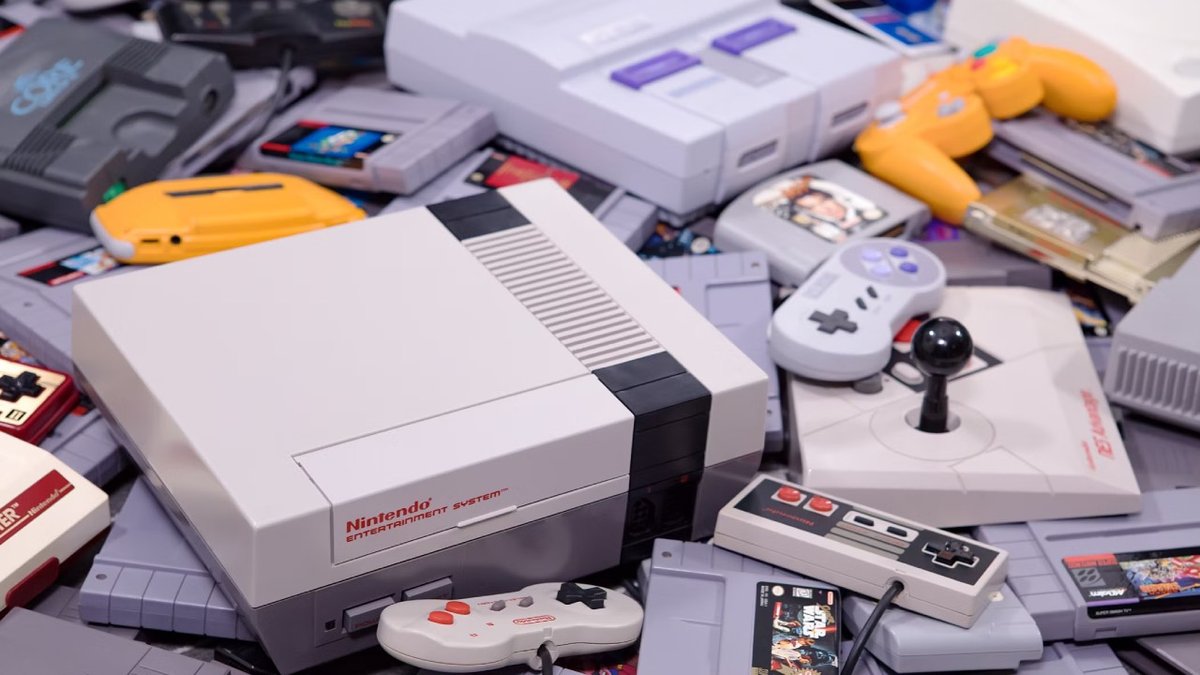 12 000 consoles saisies ! Ce butin rétrogaming illégal estimé à 50 millions pourrait coûter 8 ...