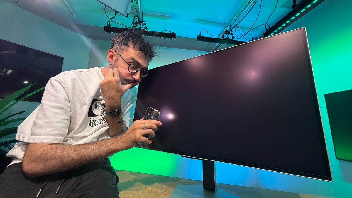 Je teste en profondeur l'écran PC gamer 4K qui se prend pour une télé ...