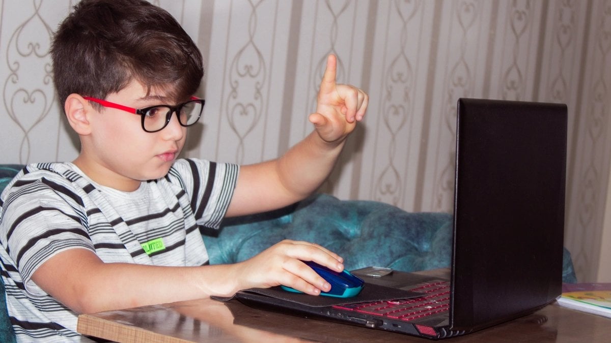 « Ils ne savent même pas faire un copier-coller » : un mois après la ...