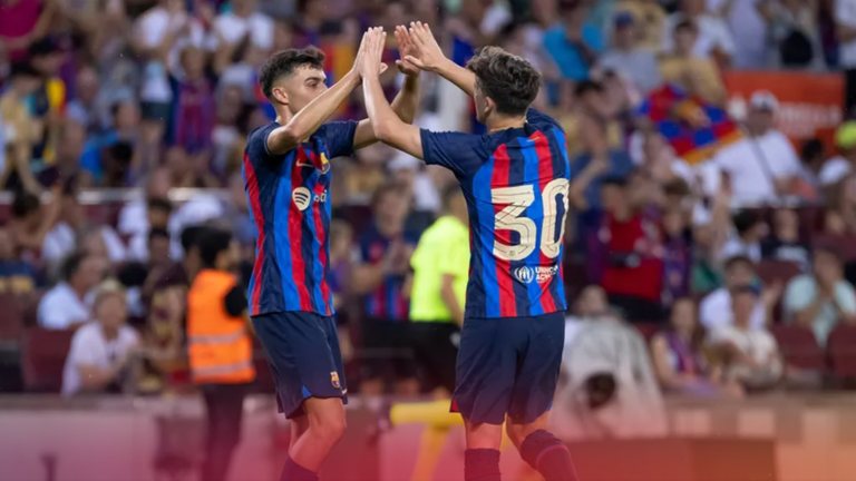 Spotify : pour célébrer les 50 milliards d'écoutes de Drake, le Barça ...