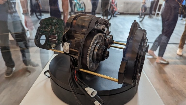 J’ai essayé le nouveau vélo électrique Decathlon LD 920 E et il est ...