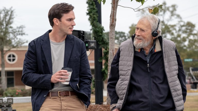 Le flop est total pour le dernier film de Clint Eastwood : Warner prend ...