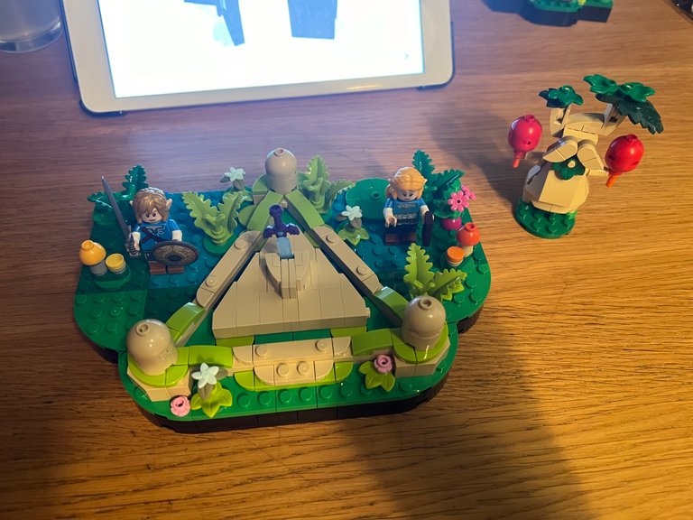 Test LEGO Zelda Vénérable Arbre Mojo 2-en-1 : merveilleux, avec une ...