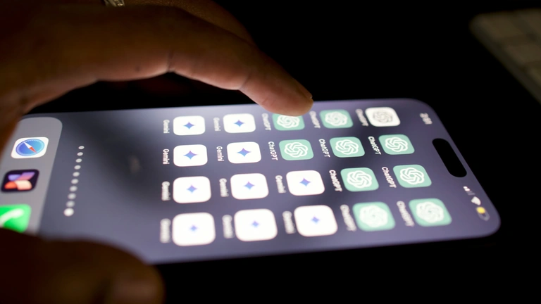 ChatGPT est devenu nul, alors tout le monde fuit vers son meilleur ...