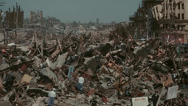 “Formidable” Christopher Nolan encense ce film de science-fiction qui a ...