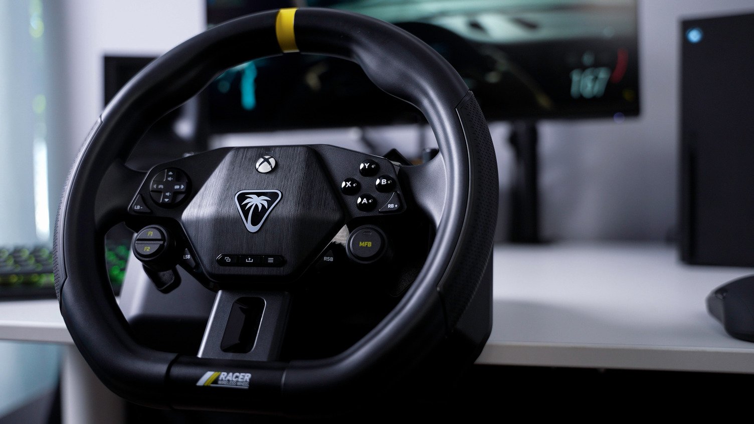 Test du volant Turtle Beach Racer : liberté sans-fil et confort canapé ...